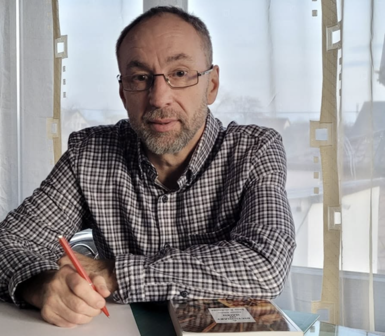 Profesorul Cezar Ciobîcă, premiat din nou la un concurs de haiku ...